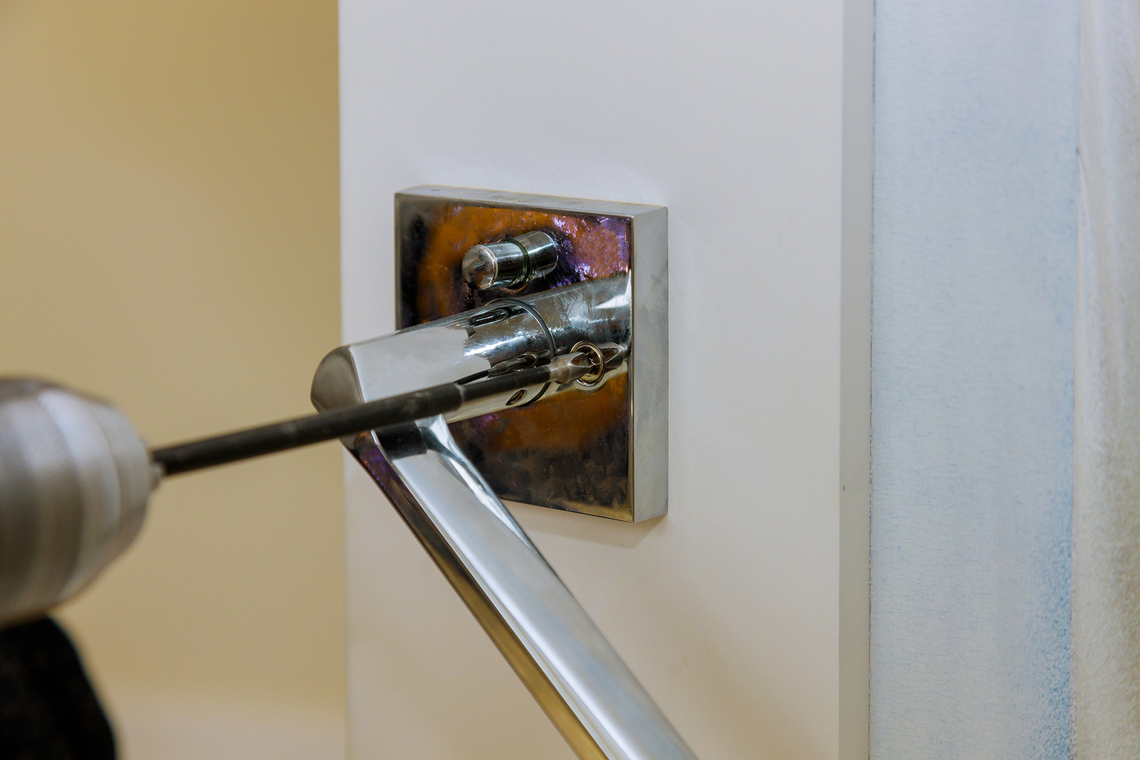 Choosing The Right Fit: Tips For Selecting The Perfect Commercial Lock ...